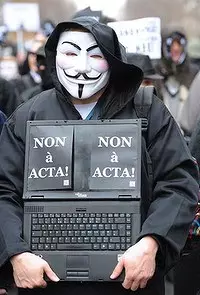 Umusore w'imyaka 20 Anonymous Hacker yatawe muri yombi na Polisi ya Bulugariya 14655_1