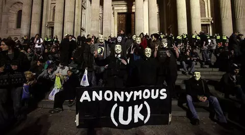 #OccupyLondon: D'Nuecht vun Dausend Masken de 5. November