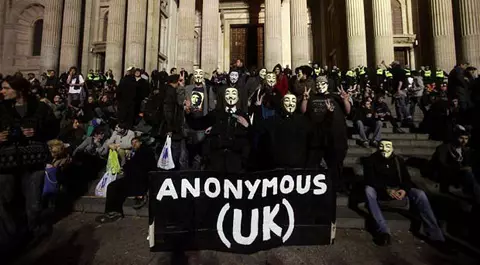 #OccupyLondon : Usiku wa Masks Elfu mnamo tarehe 5 Novemba 17097_1