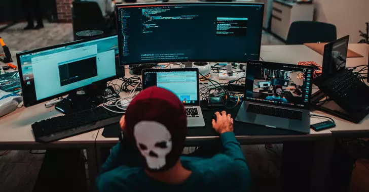 Russian Evil Corp hackare