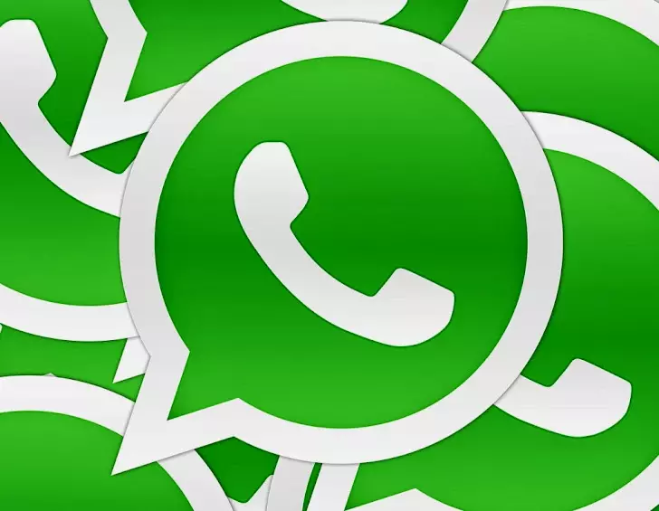 Hacking comhráite WhatsApp