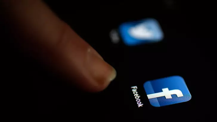 Zraniteľnosť v aplikácii Facebook umožňuje hackerom ukradnúť prístupové tokeny a uniesť účty 8643_1